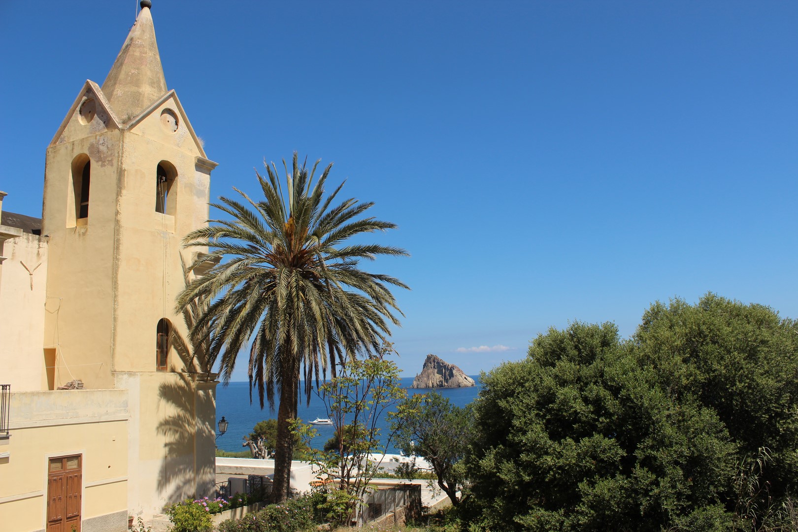 Regina Eolie: Panarea - eolieexcursions.it